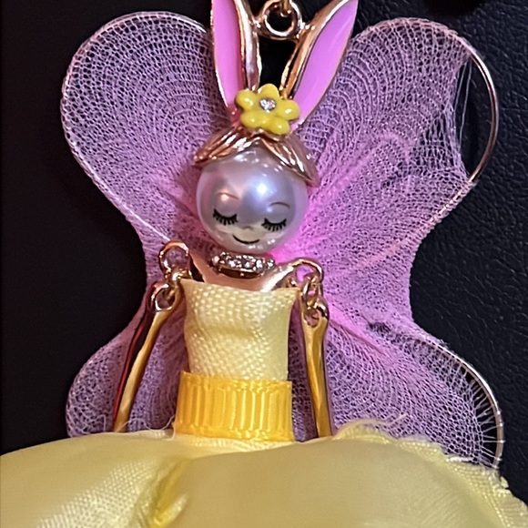 Betsey Johnson | Jewelry | Nwt Betsey Johnson Easter Bunny Necklace One ...
